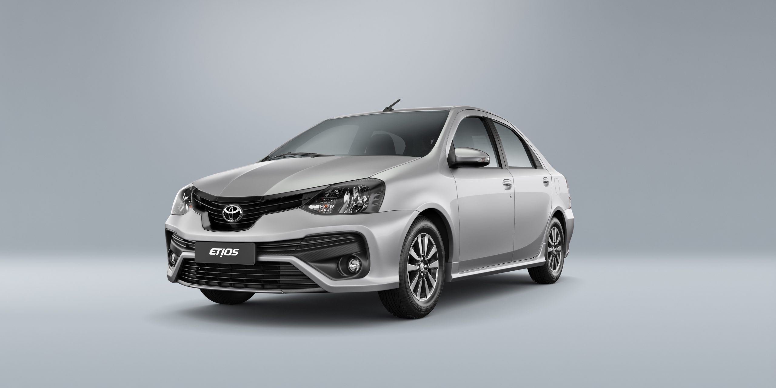 Toyota Etios 2019 traz nova versão, modificações em design e mais itens ...